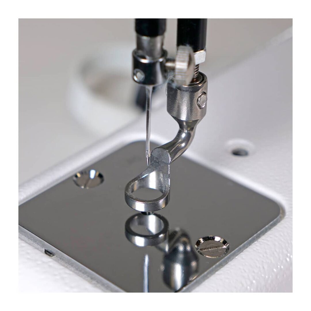 Handi Quilter Moxie XL Longarm Machine - Moore's Sewing