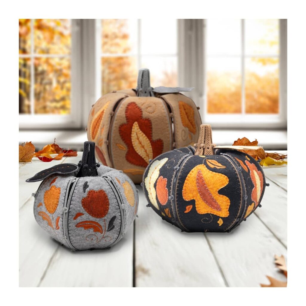 OeSD Freestanding Primitive Pumpkins - Moore's Sewing